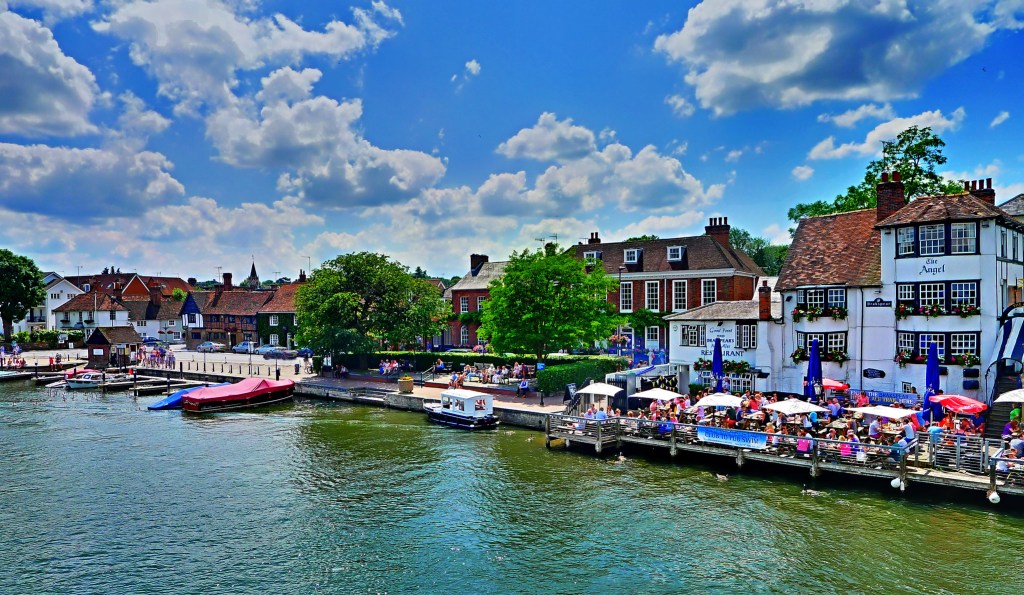 6 surprisingly rural towns with a direct commuter train to London – The ...